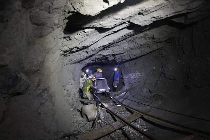 Mueren asfixiados cinco mineros en Pataz - CAUSA JUSTA
