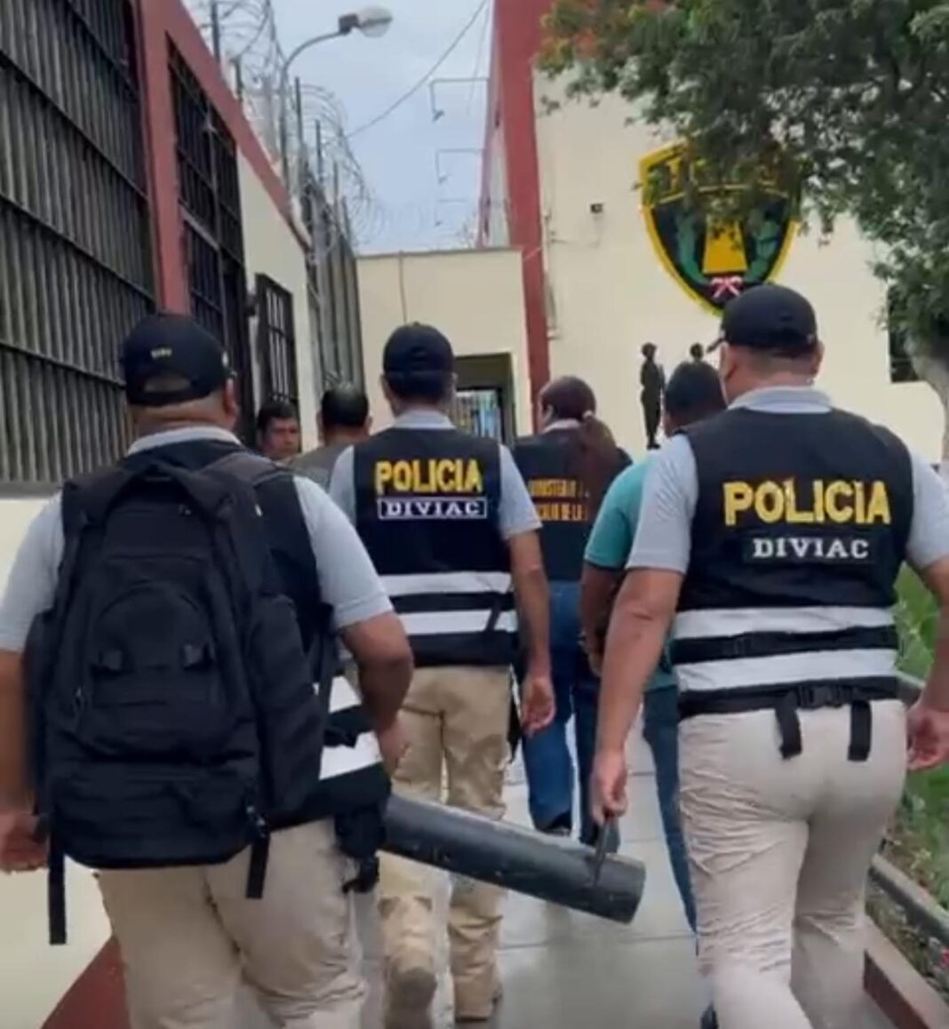 Hallan dinero en oficina del director del penal El Milagro de Trujillo - CAUSA JUSTA